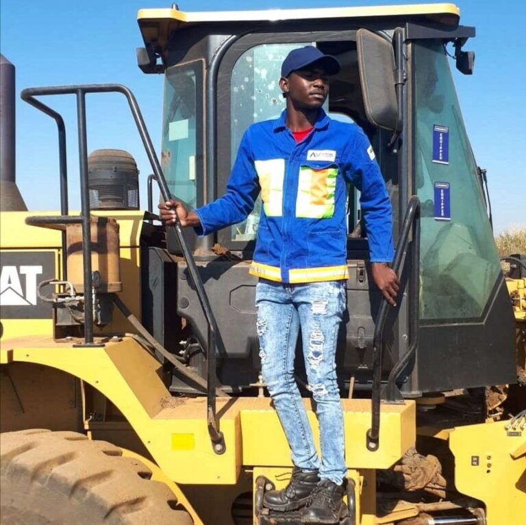Front End Loader Training - Wheelset Academy of Machine Operators